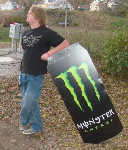 PackRat Paragraphs: Giant Monster Can Display | Everyview